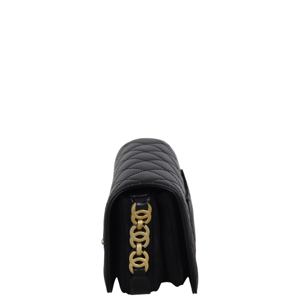 Chanel CC Mini Messenger Bag – Luxe.It.Fwd